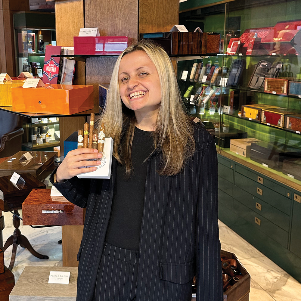 Lucy's Vivacious Smokes Sampler – Davidoff London